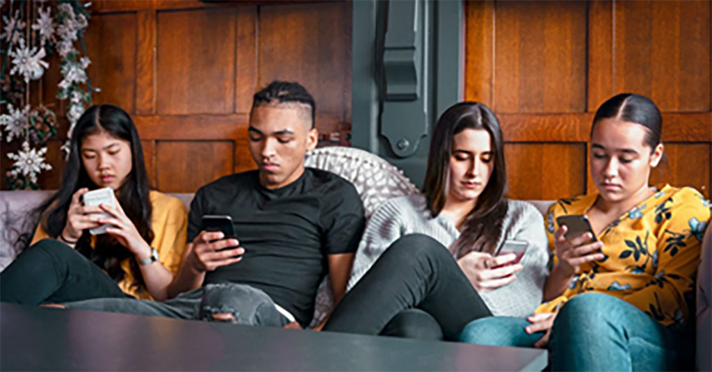 Social Media Causes Loneliness and Isolation in At-Risk Teens